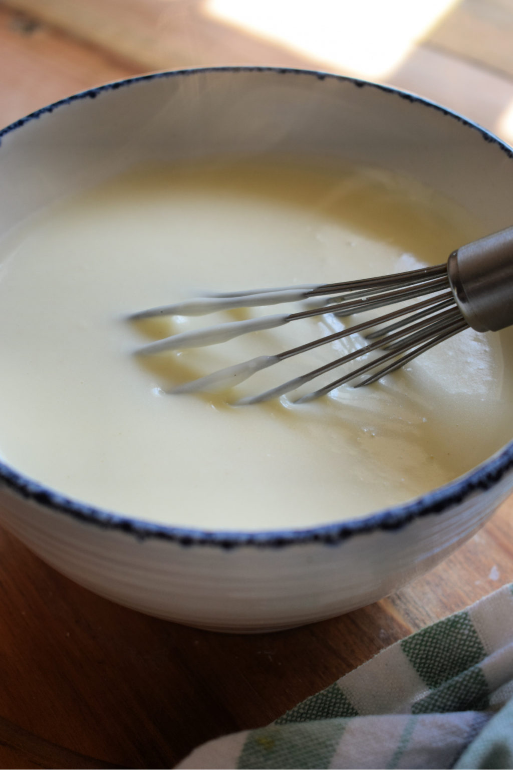 How To Make Roux Sauce - Julia's Cuisine
