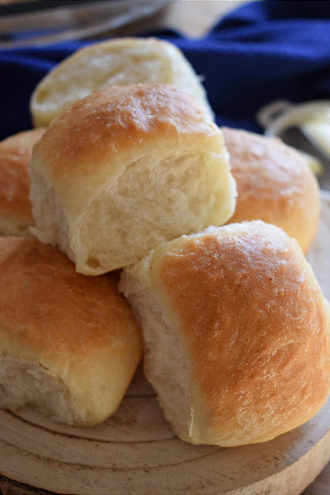 Fluffy White Dinner Rolls - Julia's Cuisine