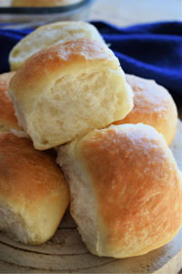 Fluffy White Dinner Rolls - Julia's Cuisine
