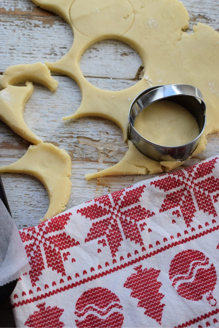 Chocolate Drizzled Shortbread - Julia's Cuisine