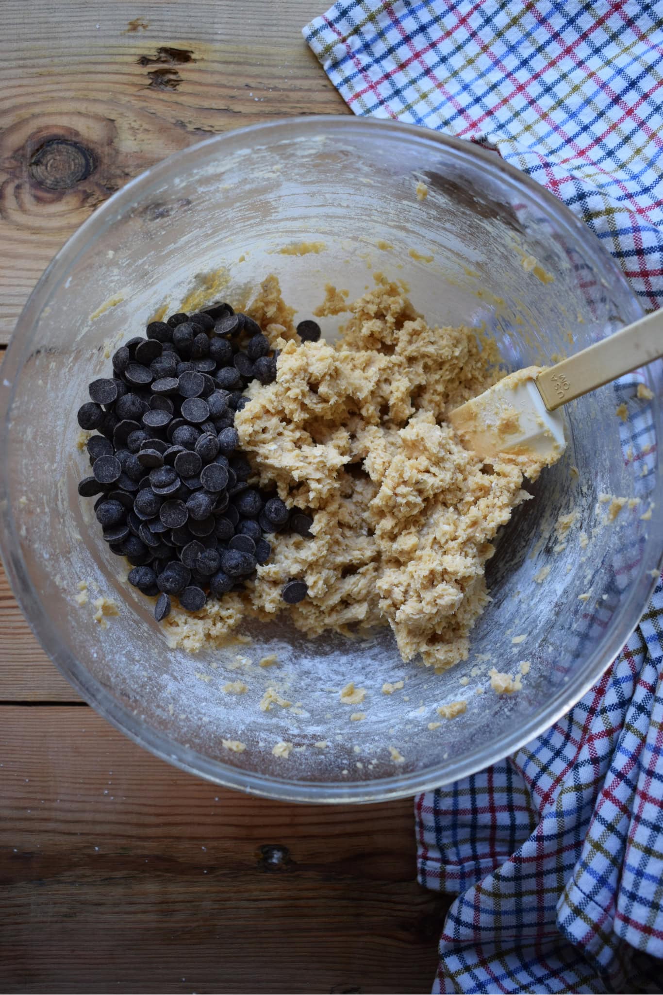 Chocolate Chip Oatmeal Cookies - Julia's Cuisine