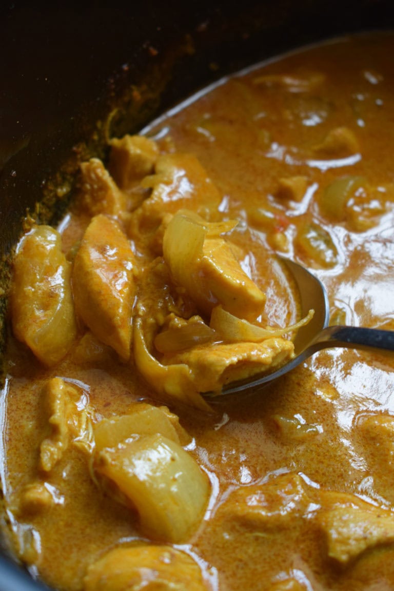 Slow cooker Curry Chicken With Coconut Milk - Julia's Cuisine