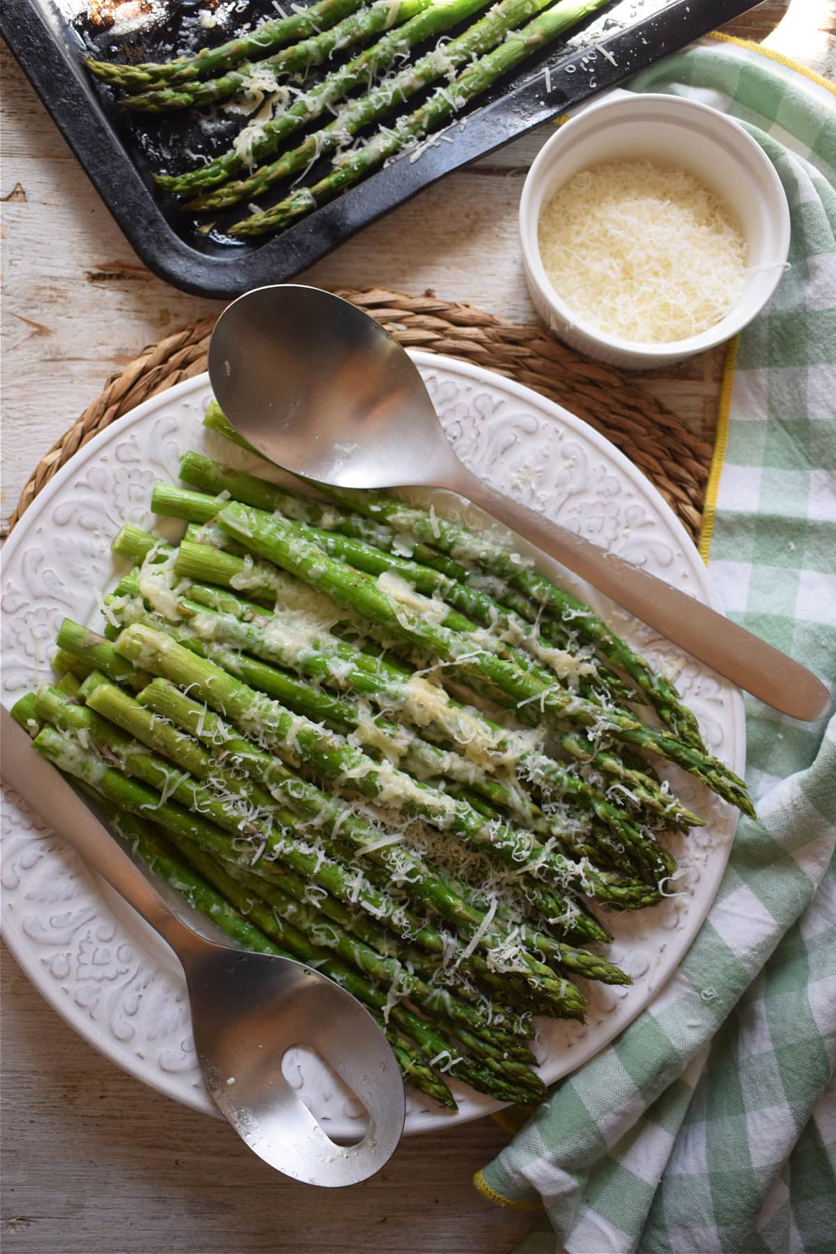 Easy Parmesan Roasted Asparagus - Julia's Cuisine