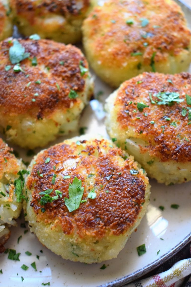 Crispy Cod Cakes with Parsley Sauce - Julia's Cuisine