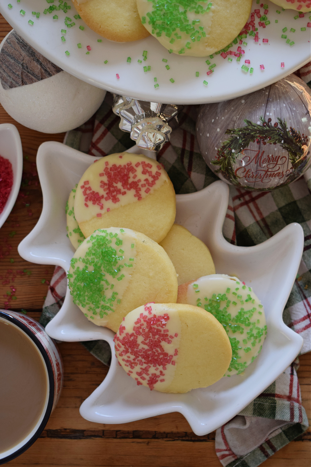 White chocolate Dipped Shortbread Cookies - Julia's Cuisine