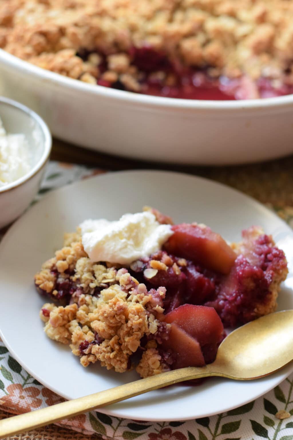 Mixed Berry and Apple Crisp - Julia's Cuisine