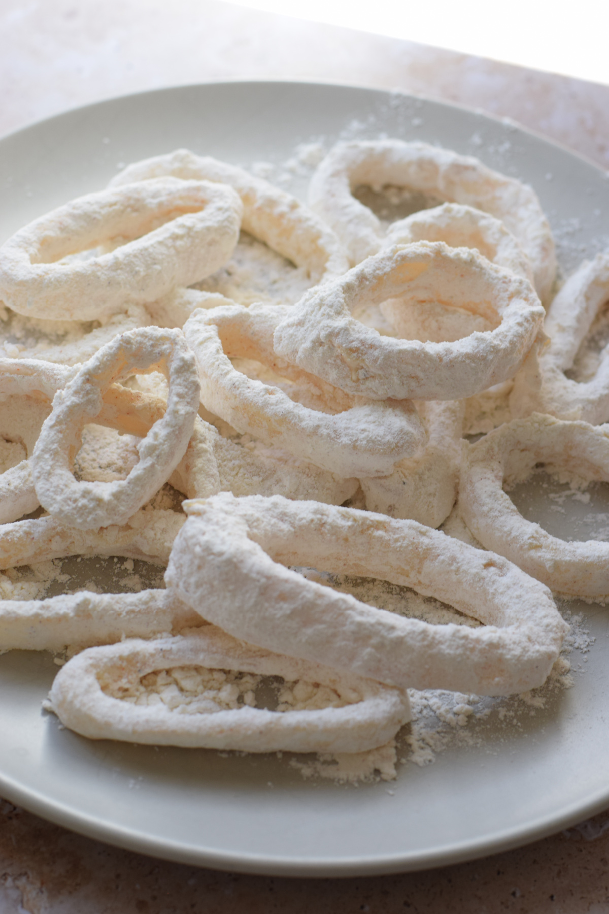 Crispy Fried Calamari Recipe - Julia's Cuisine