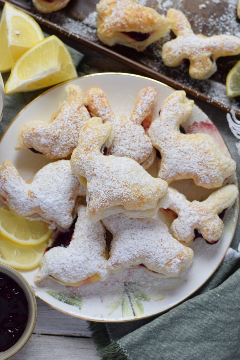 Blueberry Lemon Puff Pastry Recipe - Julia's Cuisine