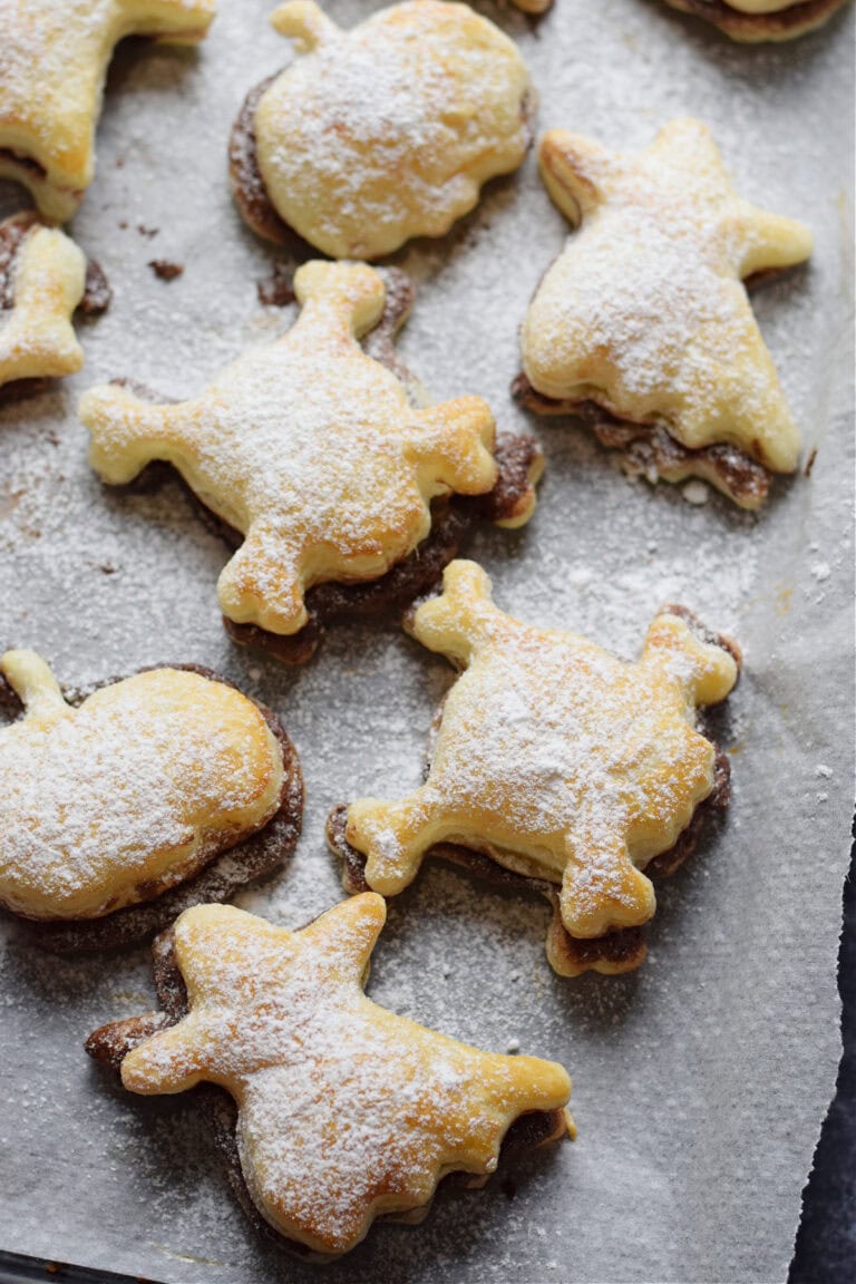 Halloween Nutella Puff Pastry - Julia's Cuisine