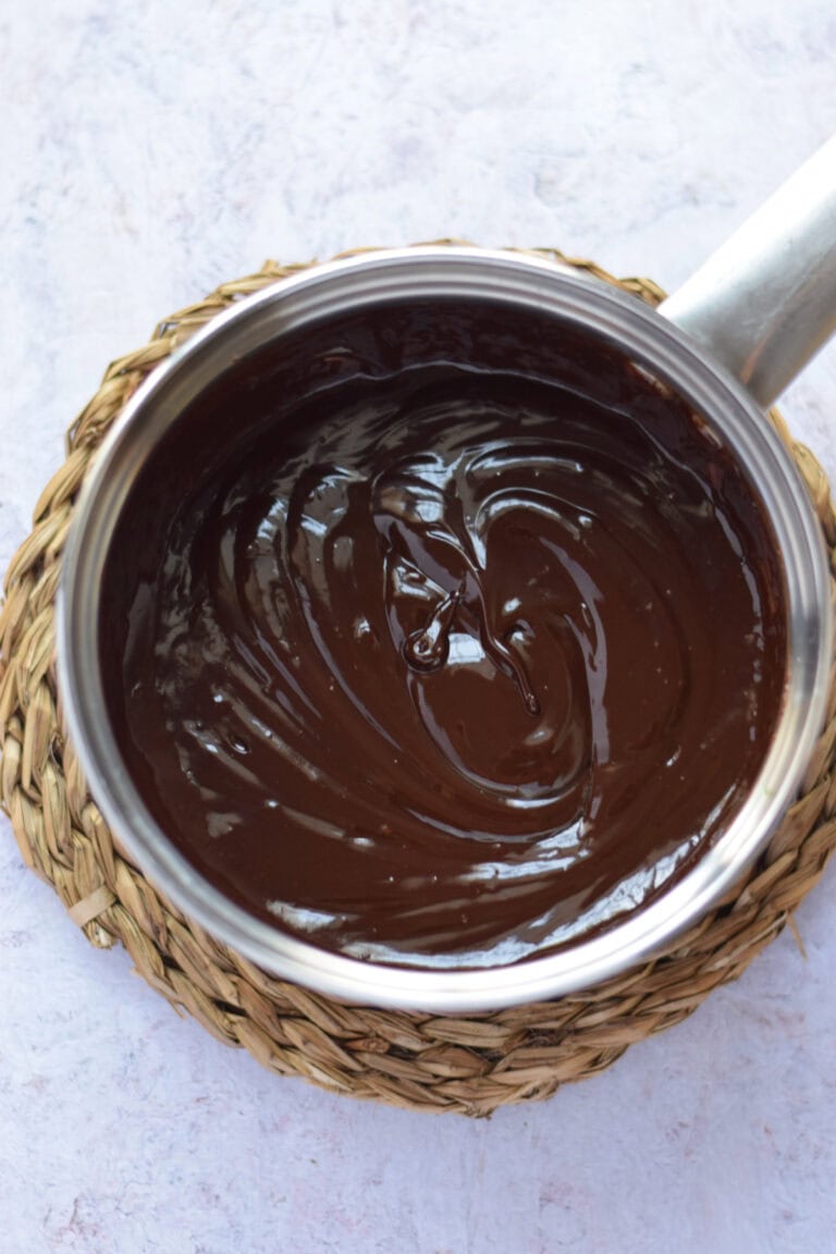 Easy Chocolate Mousse Recipe - Julia's Cuisine