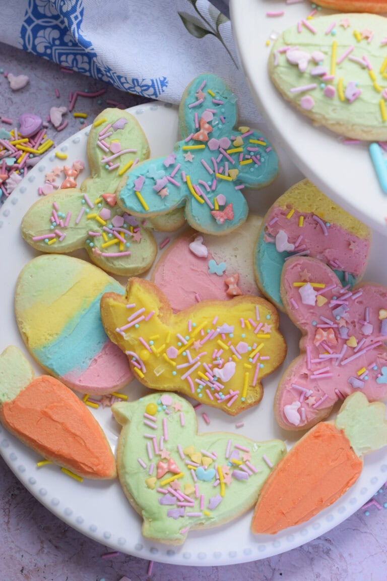 Frosted Easter Cookies - Julia's Cuisine