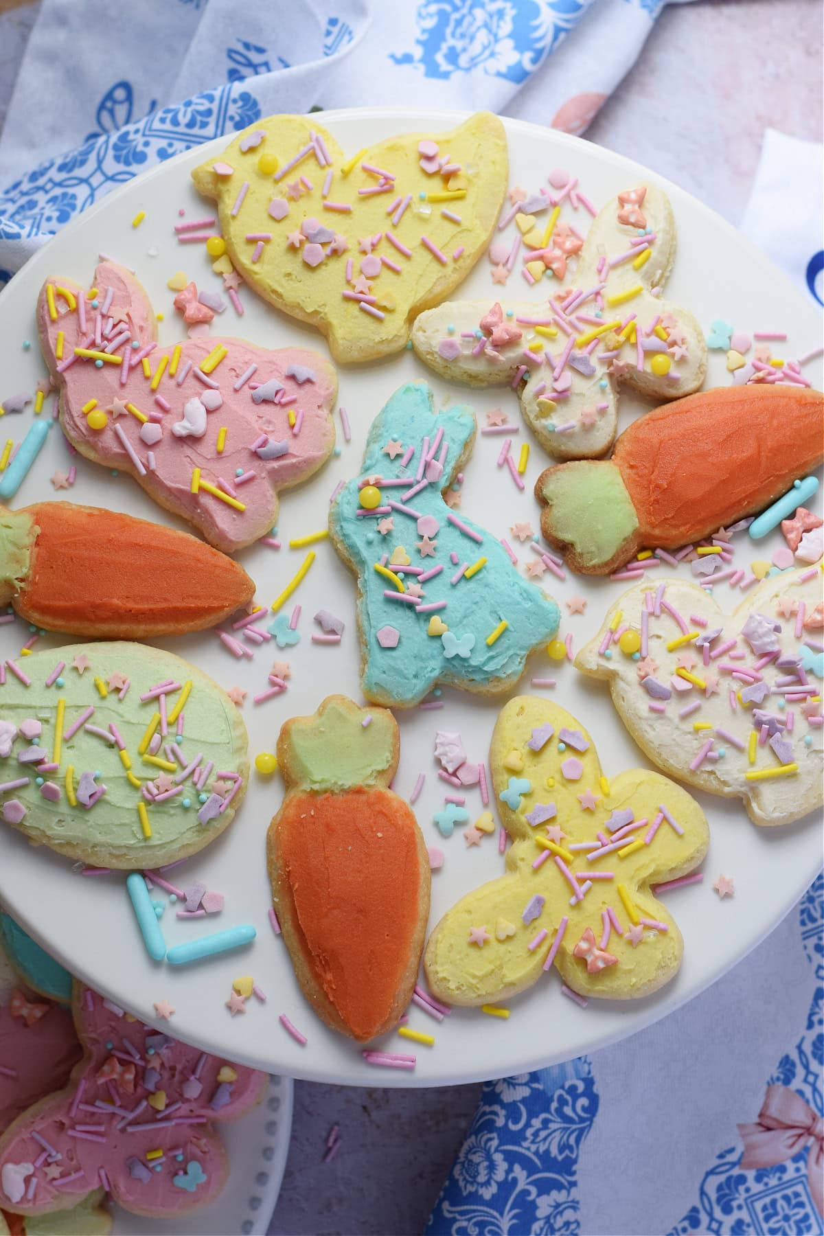 Frosted Easter Cookies - Julia's Cuisine