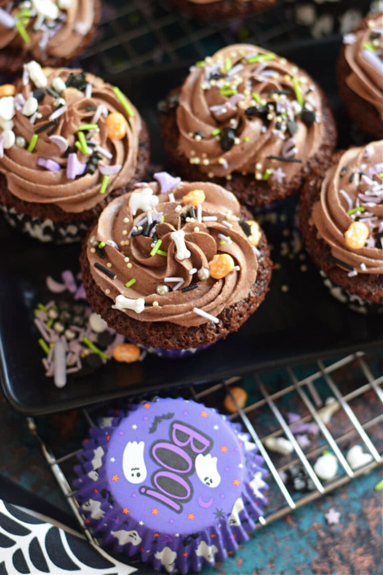 Chocolate Halloween Cupcakes - Julia's Cuisine